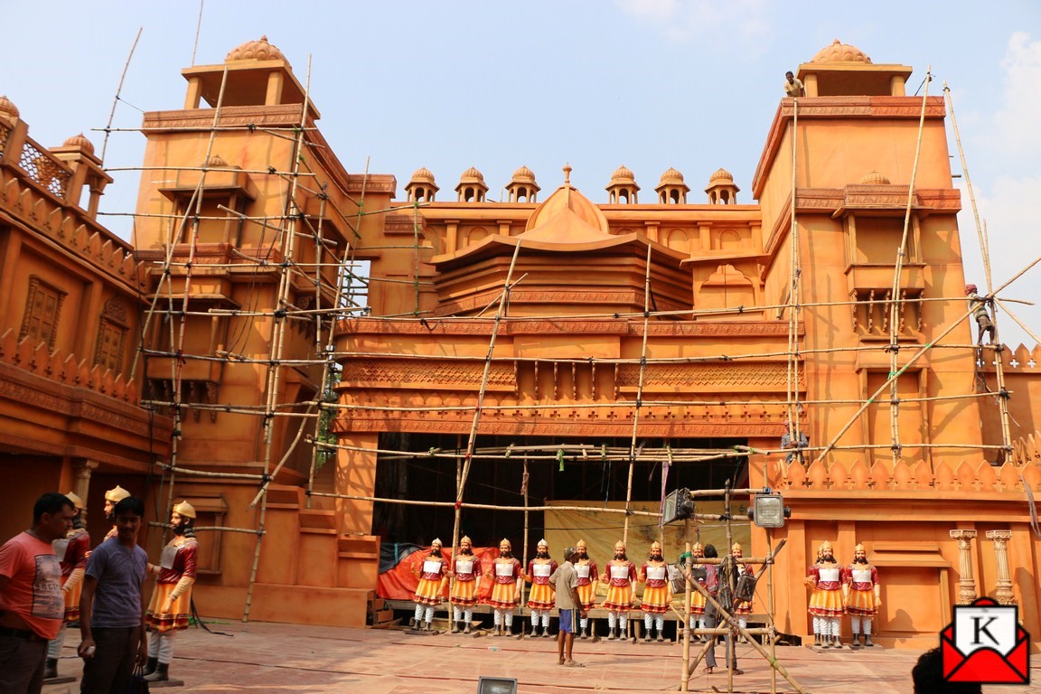 “Padmavati (Chittorgarh Fort)” theme of Mohammad Ali Park Durga Puja_10 ...